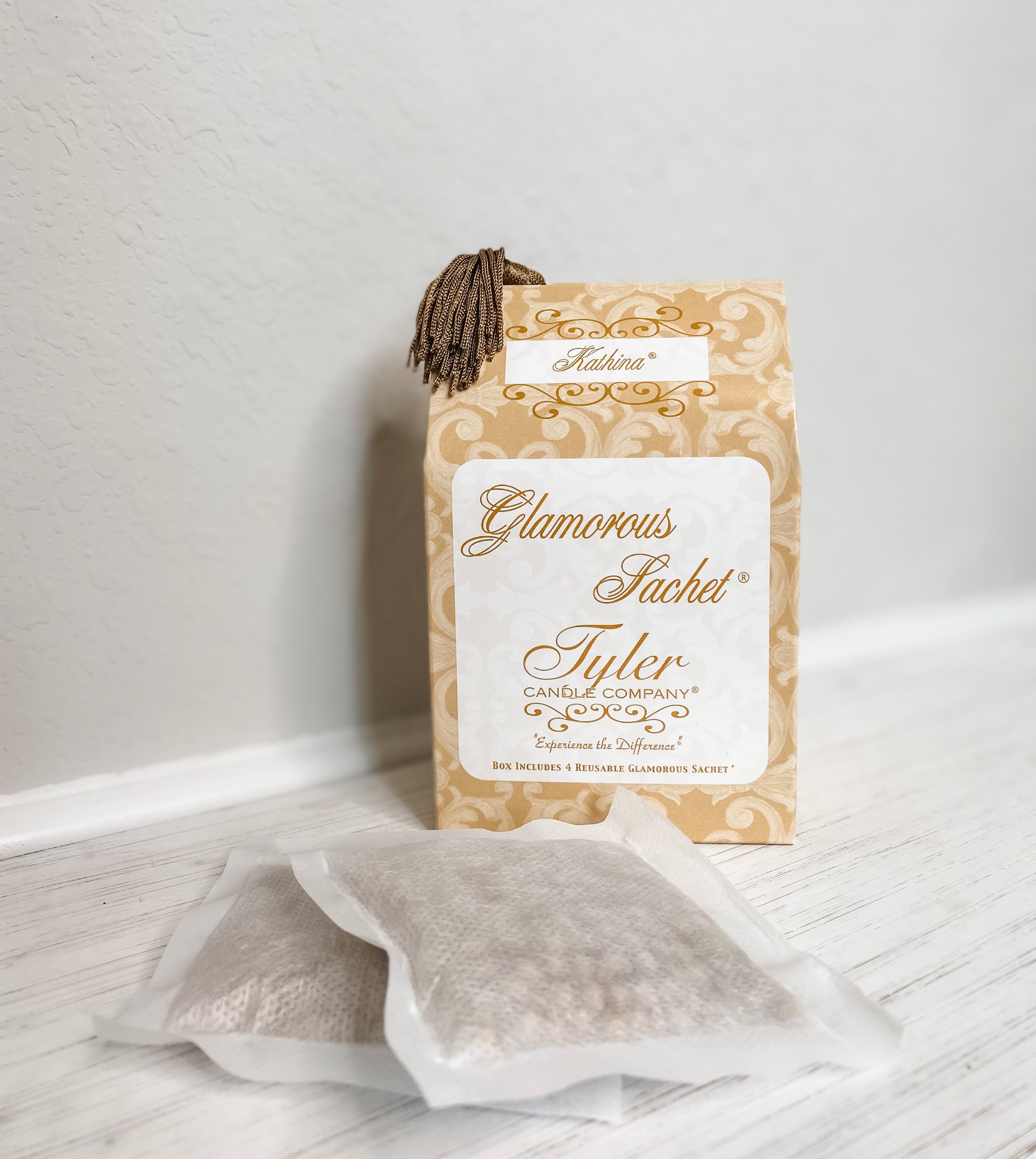 Departments - Tyler Glam Sachet